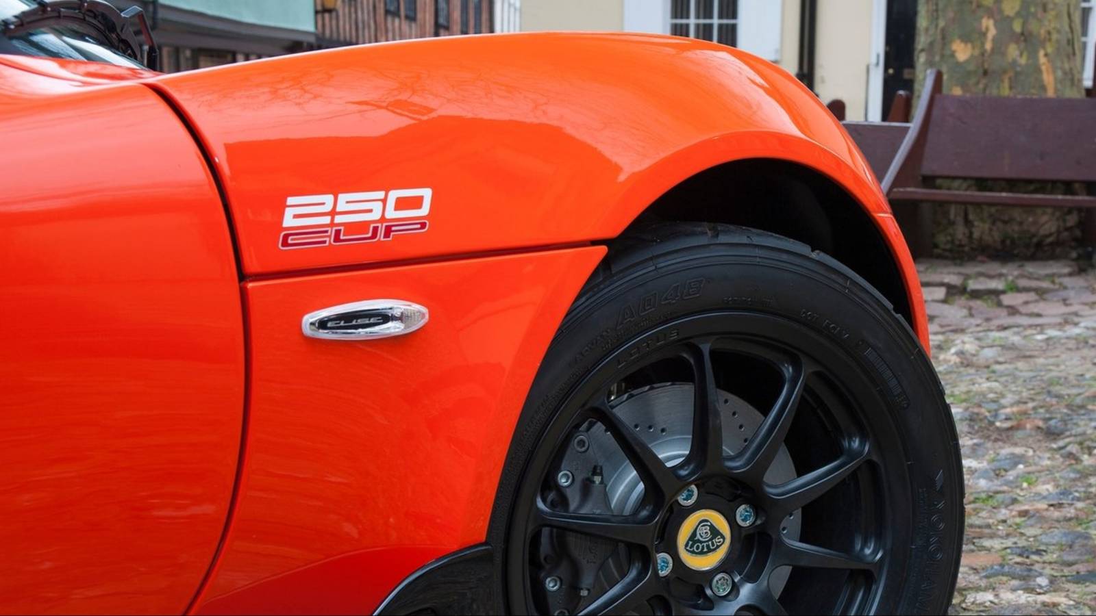 10 High-Horsepower Cars That Are Surprisingly Lightweight