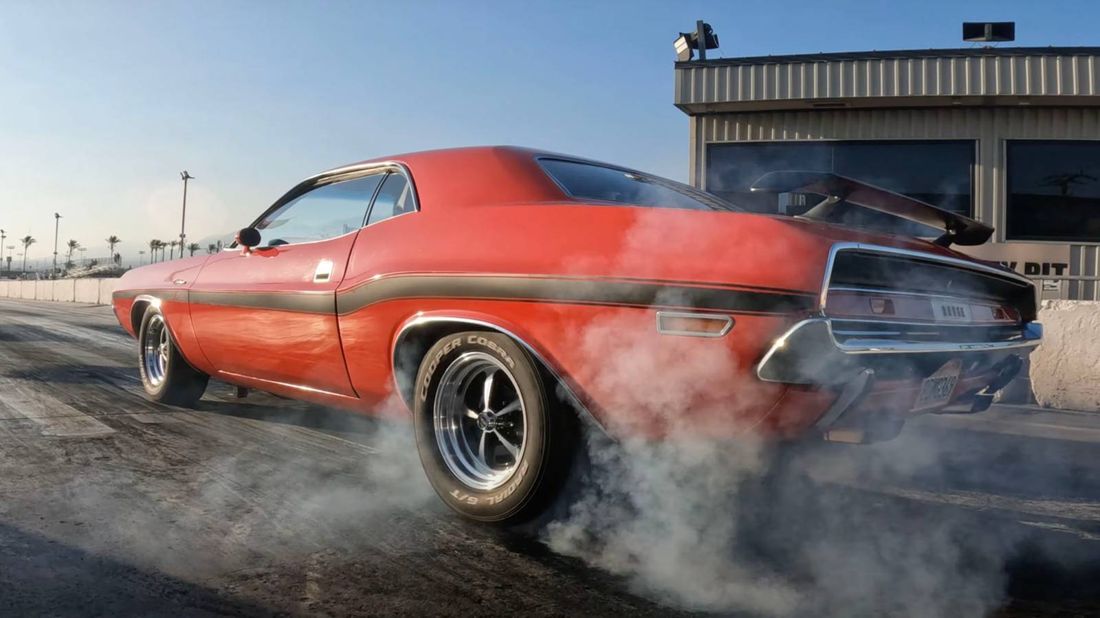 Someone HEMI Swapped A 1970 Dodge Challenger In Just 15 Minutes