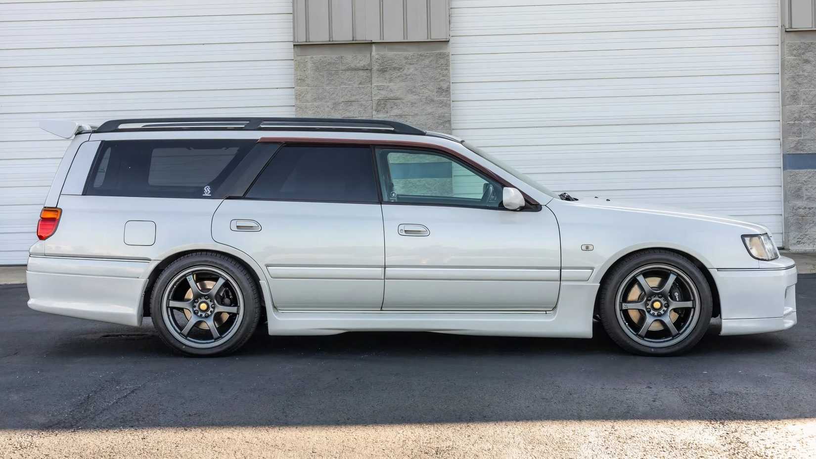 This JDM Supercar Killer Was A Wagon With The Heart Of A GT-R