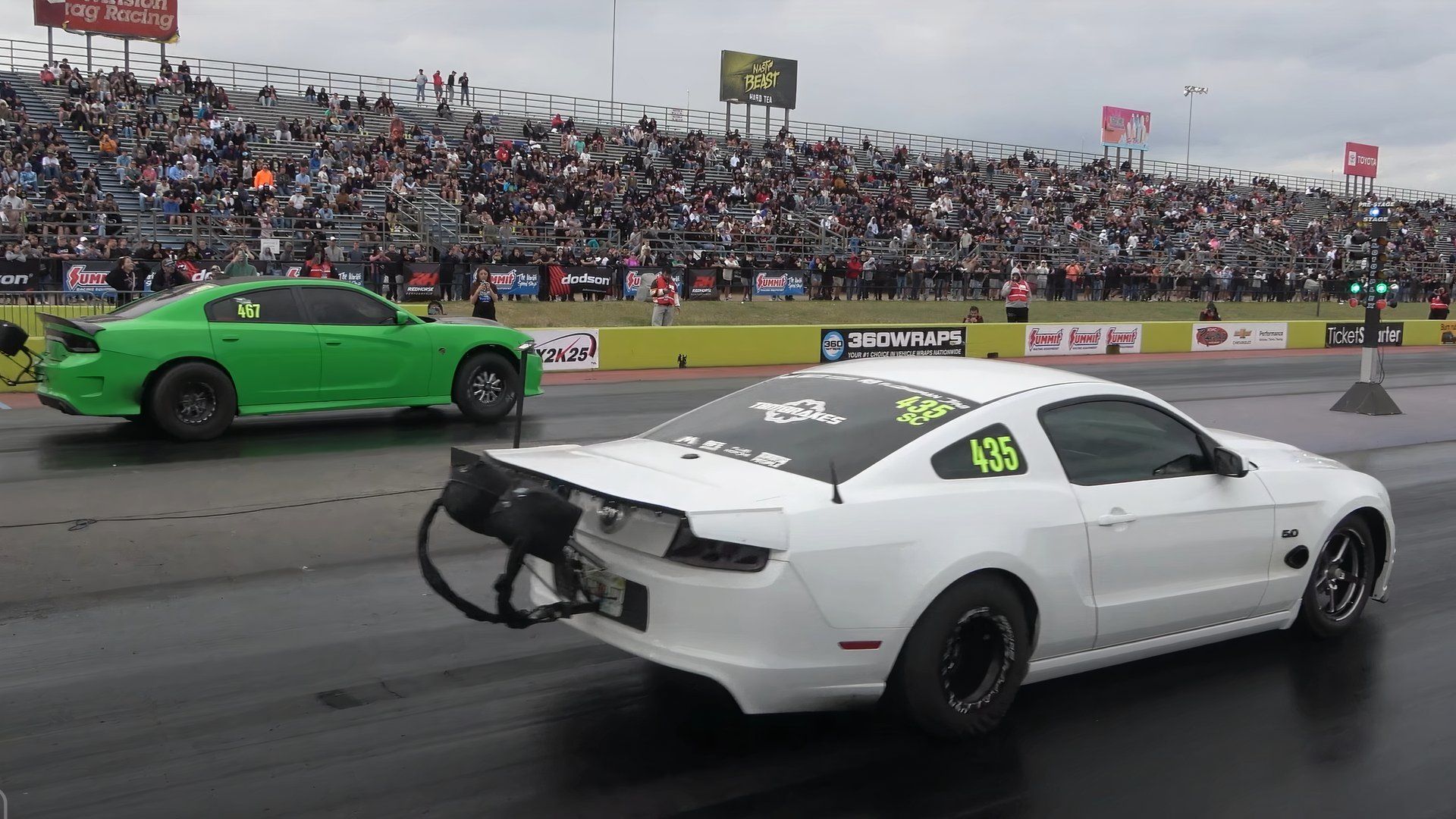 2000 HPDodge Hellcat Vs 2000 HP Ford Mustang At TX2K
