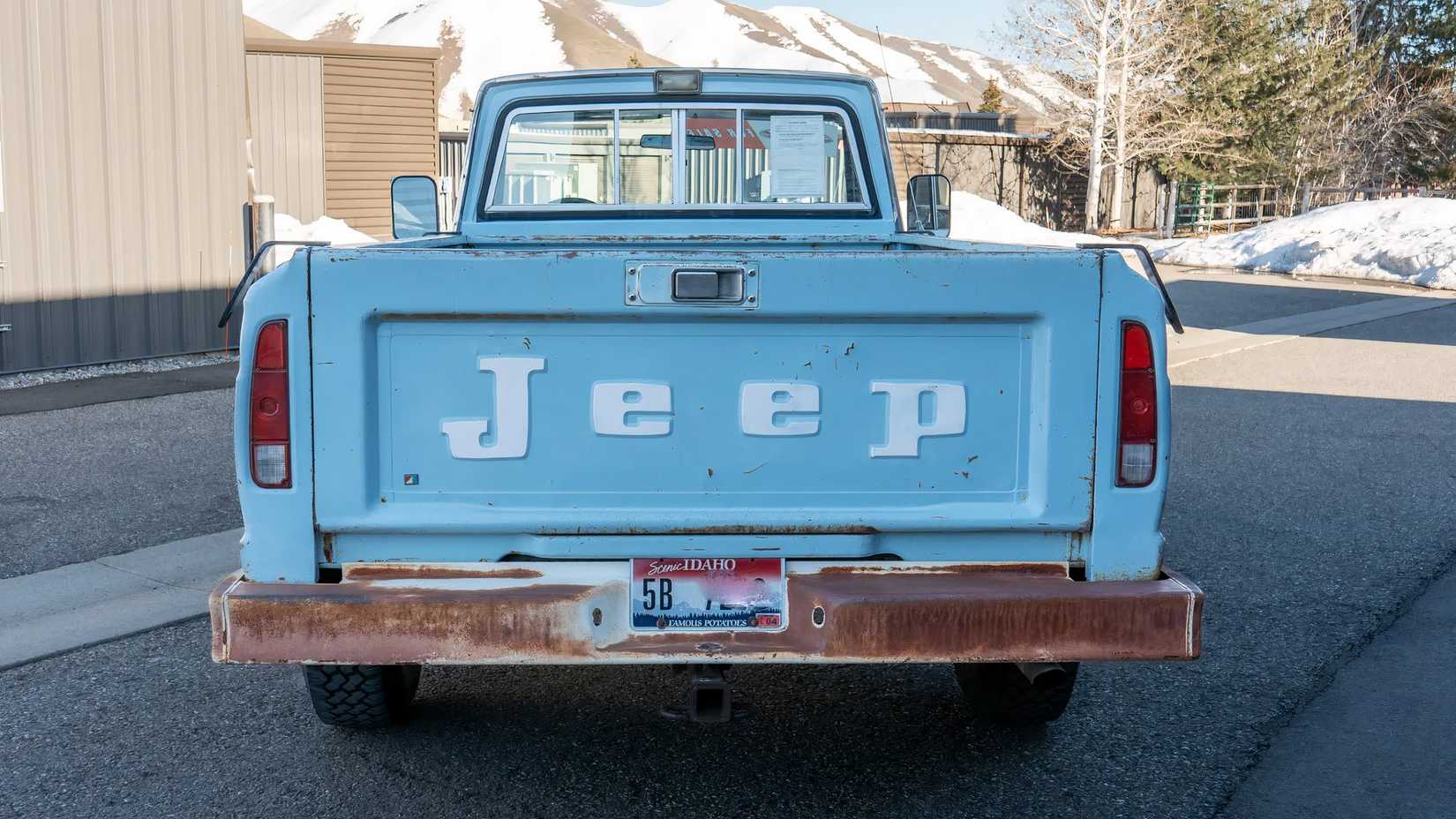 The Forgotten Jeep That Could Tow More Than A 2025 Ford F-250