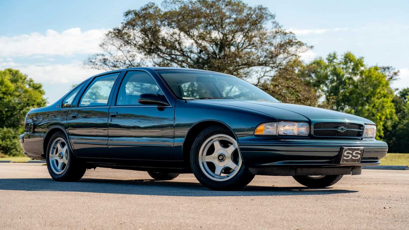 10 Cheap And Reliable V8 Muscle Cars On The Used Market