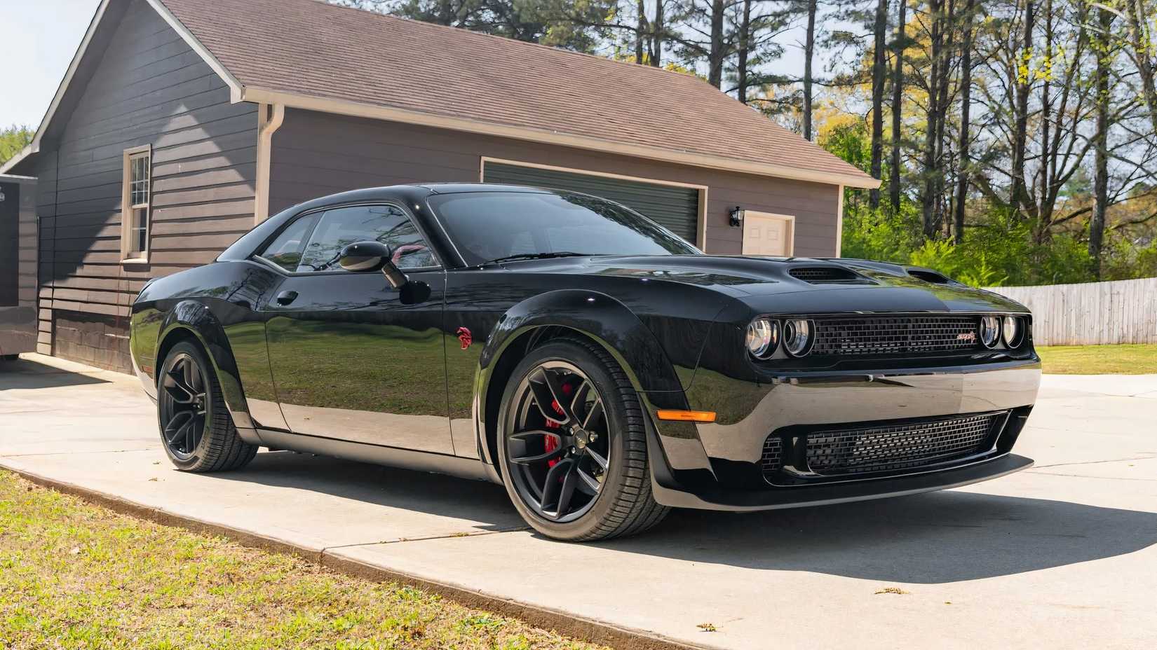 The Most Powerful Manual Dodge Ever: Challenger SRT Hellcat 6-Speed Manual