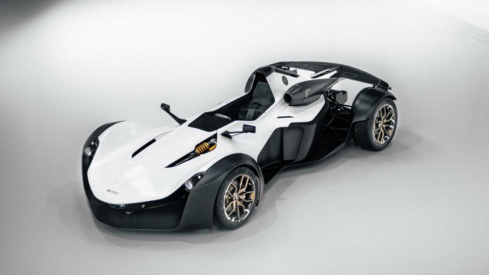 The World's Fastest Four-Cylinder Car Is A V8-Beating Menace