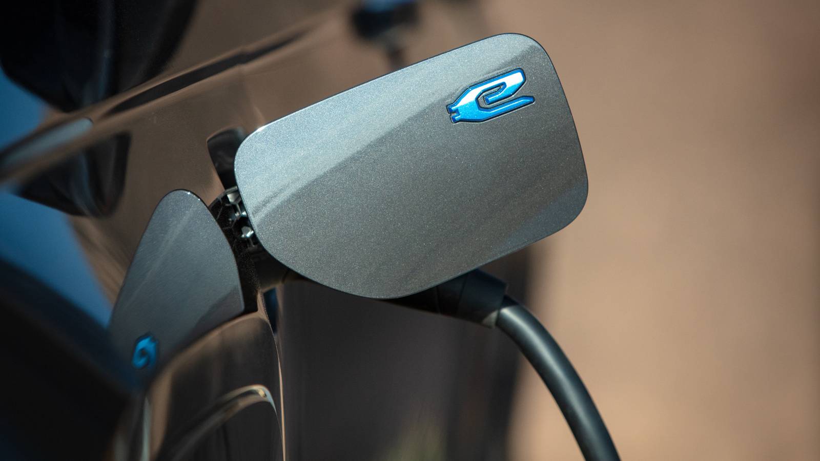 Jeep Abandons Its Hybrid Pickup Plans