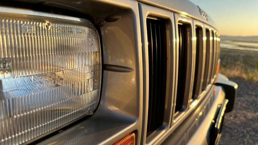 The Forgotten Jeep That Could Tow More Than A 2025 Ford F-250