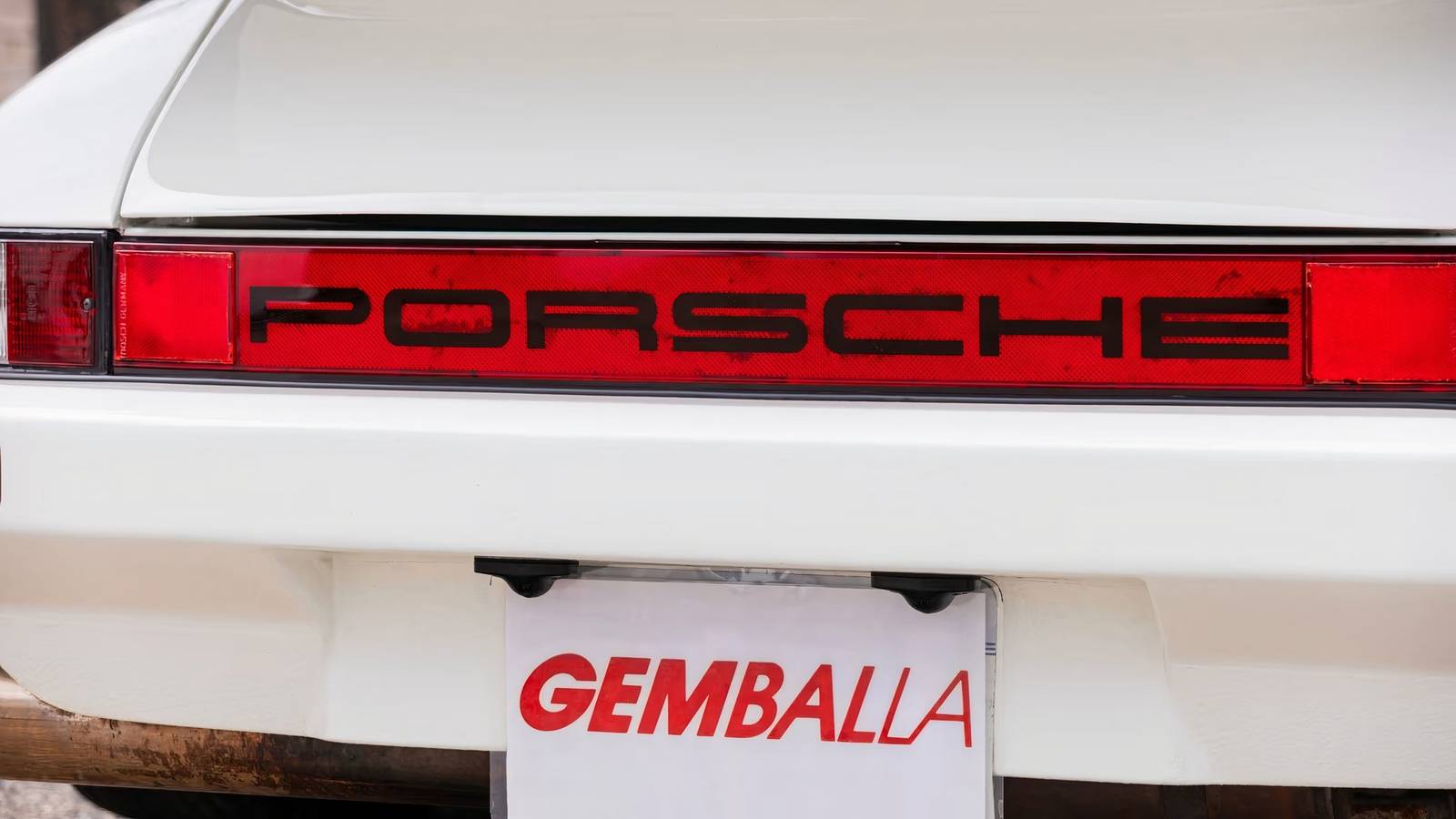 The Contraband Porsche 930 That Flew Over Customs With A Killer ...