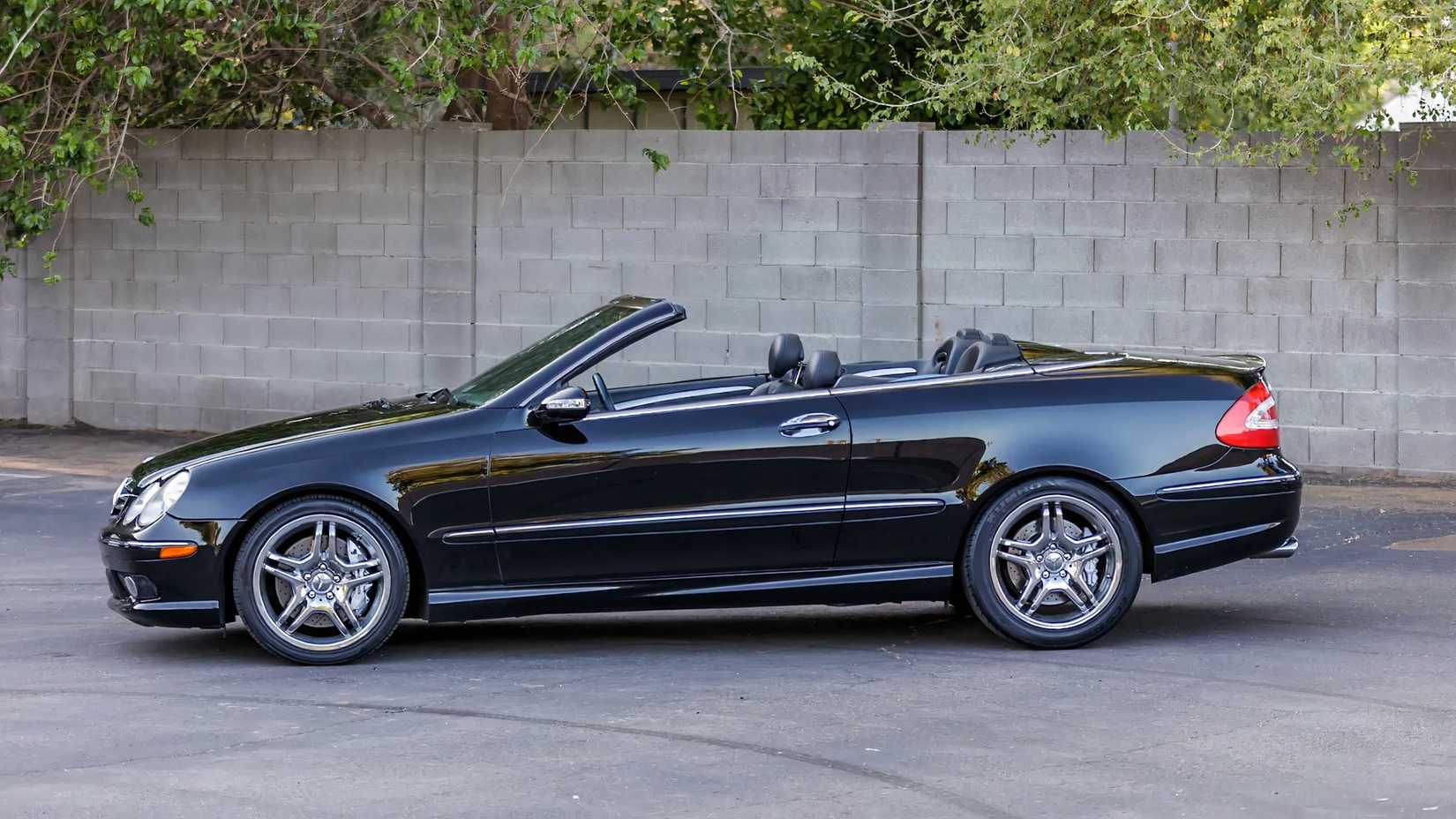 This V8-Powered Luxury Sports Car Outran Corvettes... Now It's Worth ...