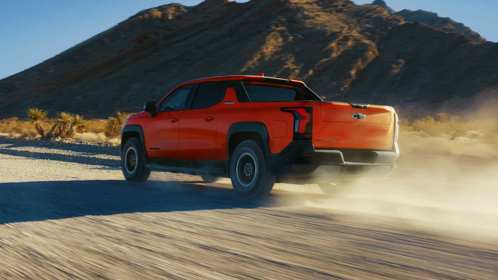 Chevrolet Silverado EV Pickup Trail Boss Off-Road Package Debut
