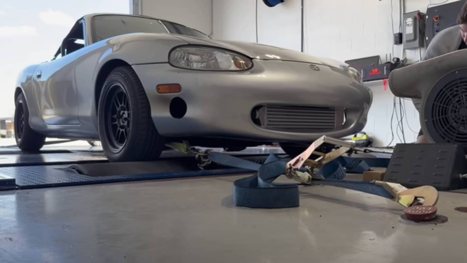 CBR1000RR-Powered Mazda Miata Makes Seriously Killer Power On The Dyno