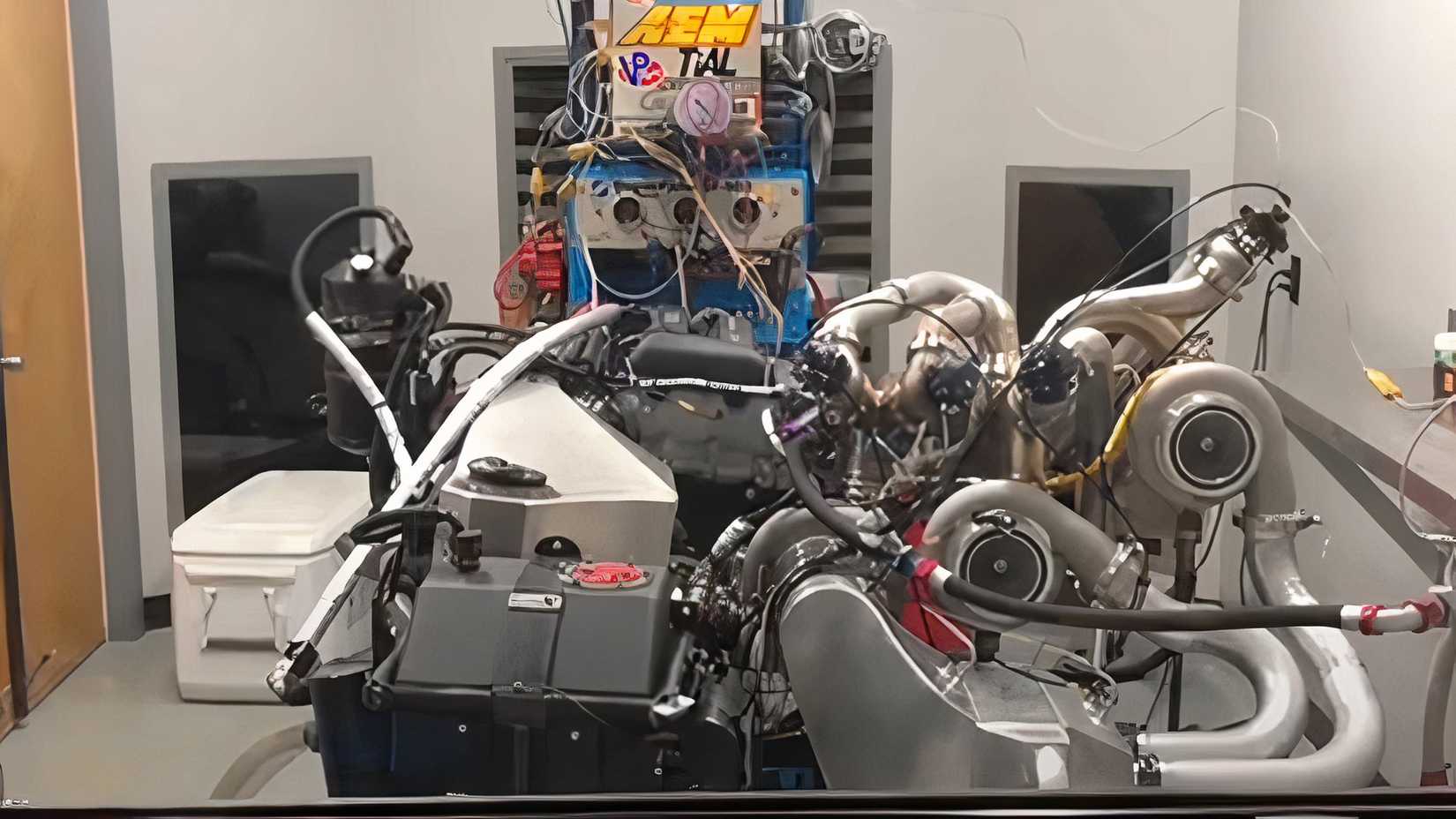 Compound Turbo Nissan SR20 Engine Makes 2000 Horsepower
