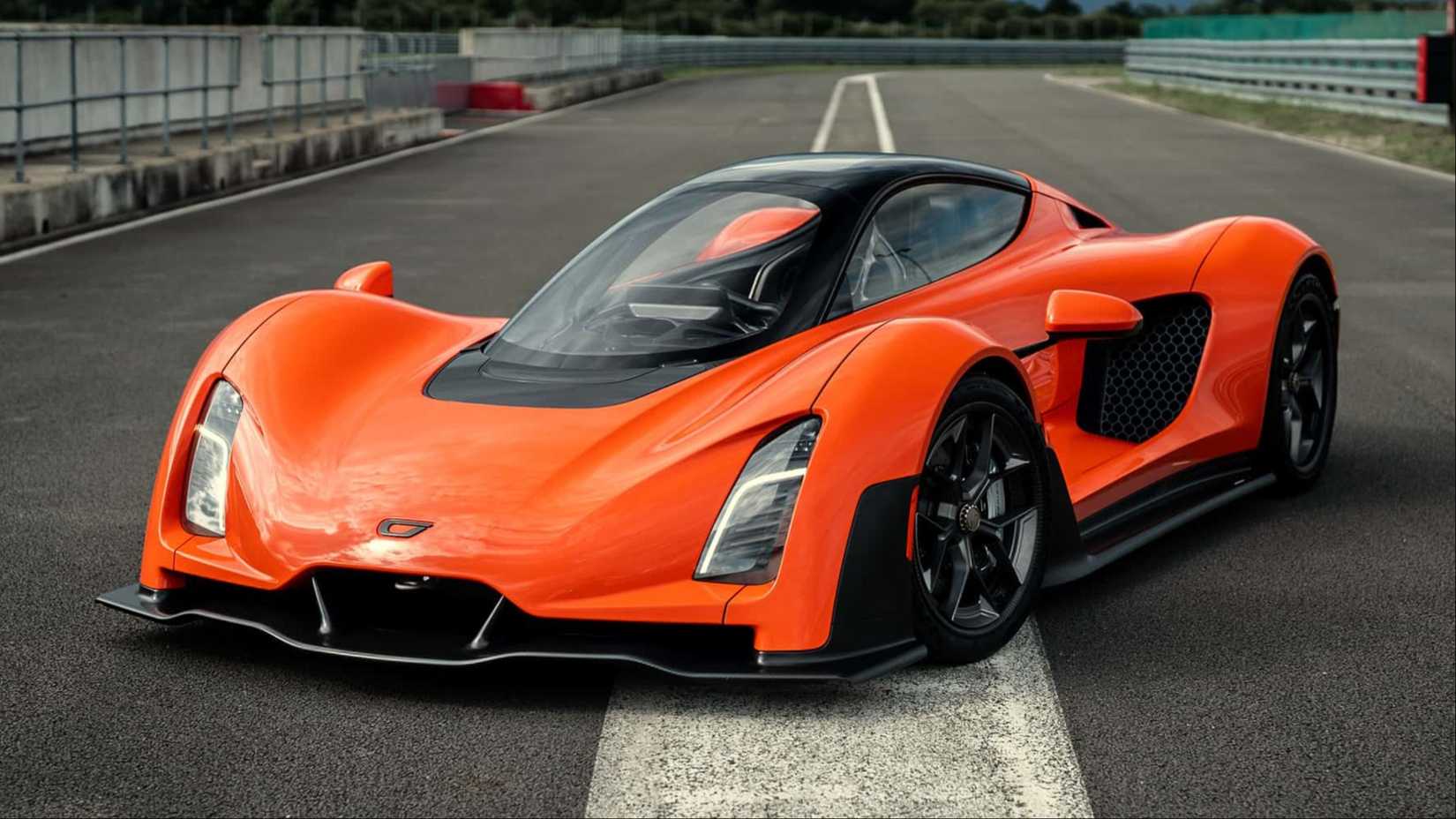 Exclusive: Czinger Vehicles' New CCO Talks Innovation, Hypercars, And ...