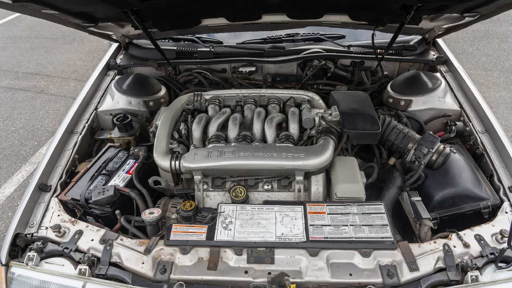 This Ford Taurus SHO Made V8 Muscle Cars Look Slow