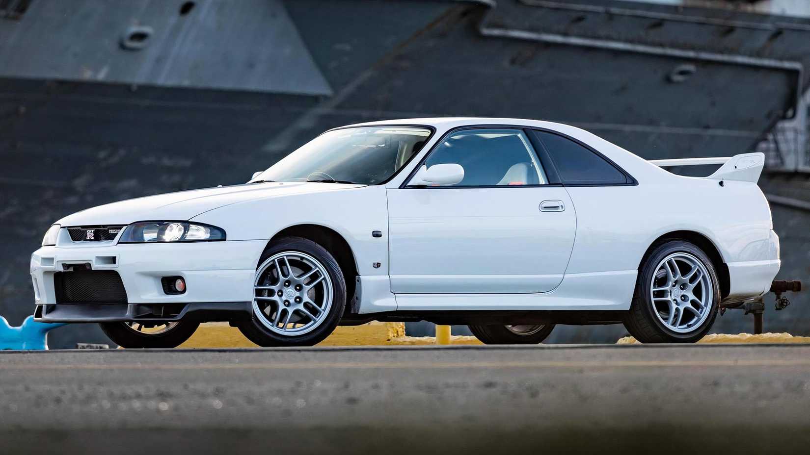 10 Best AWD Performance Cars With Manual Transmissions