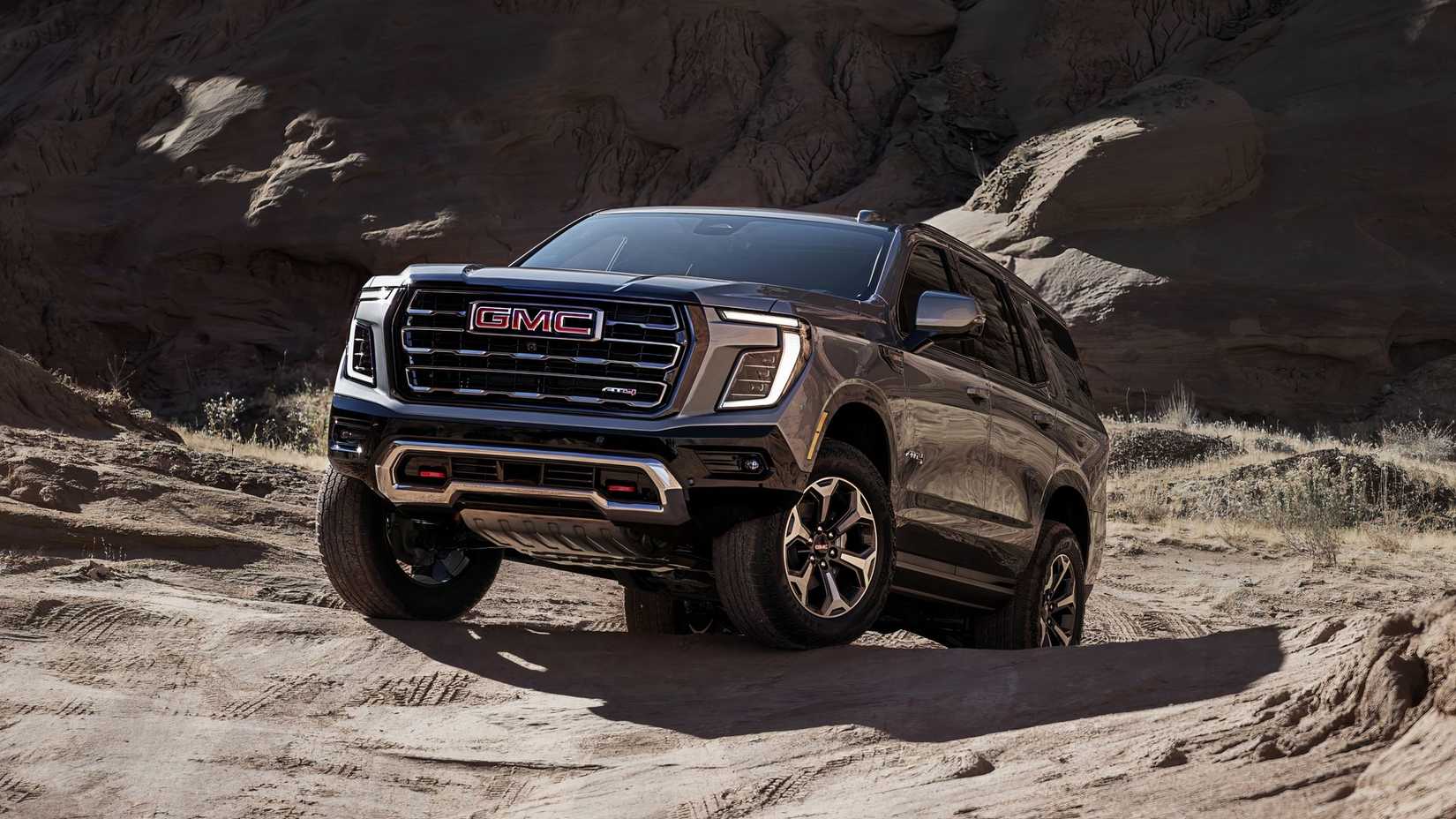 2025’s Best Off-Roaders That Still Come With a V8