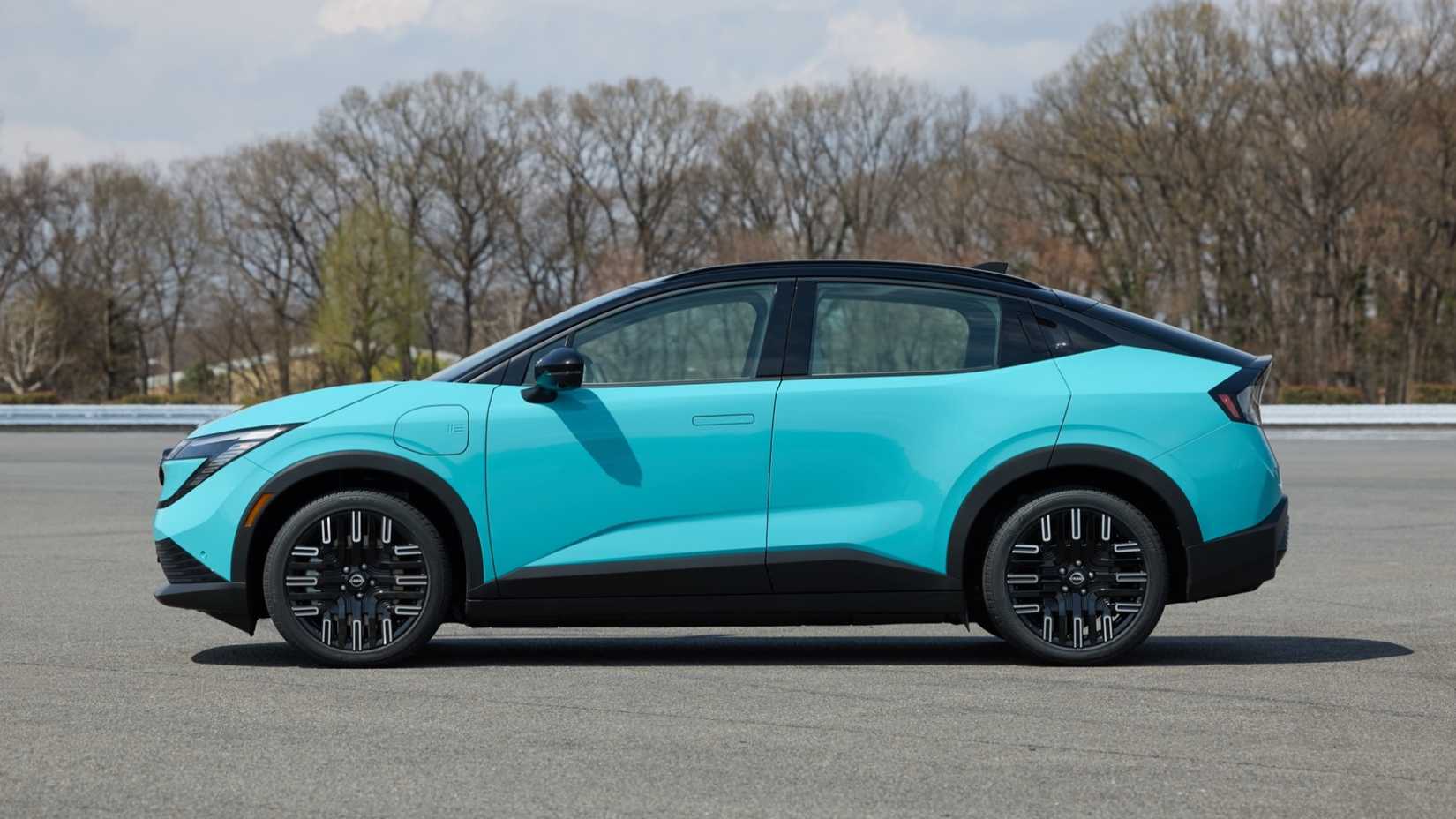 How The 2026 Leaf EV Was Inspired By The Nissan Z Sports Car