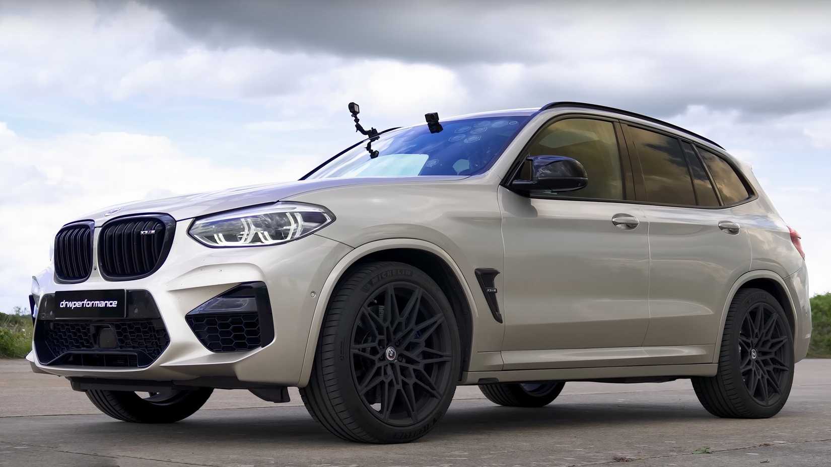 Tuned BMW X3M Drag Races Aventador SVJ, Breaks Down