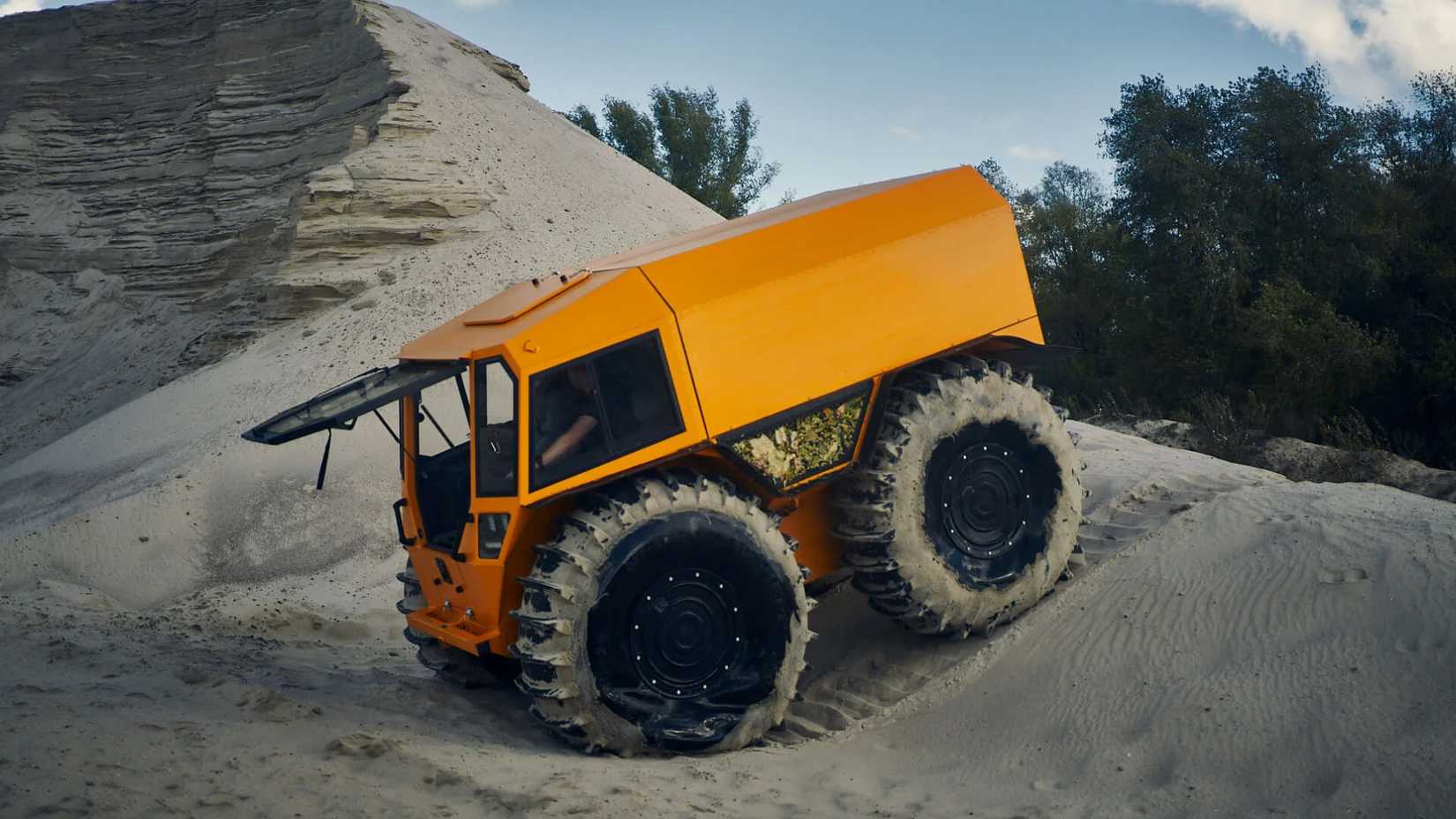 28 Years Later: These Vehicles Could Beat The Infected