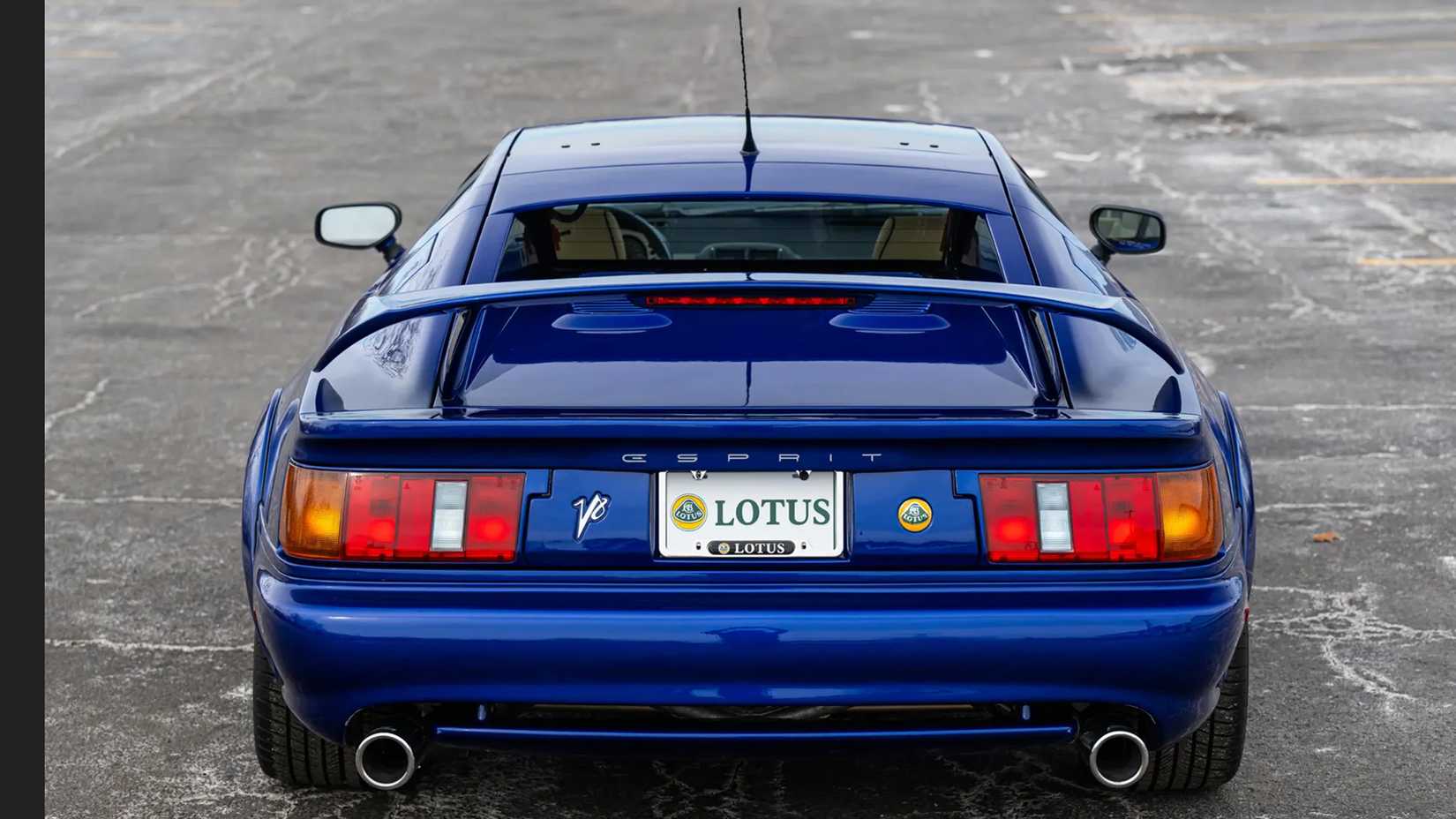 The Cheapest Mid-Engine V8 Supercar With A Manual Transmission You Can ...