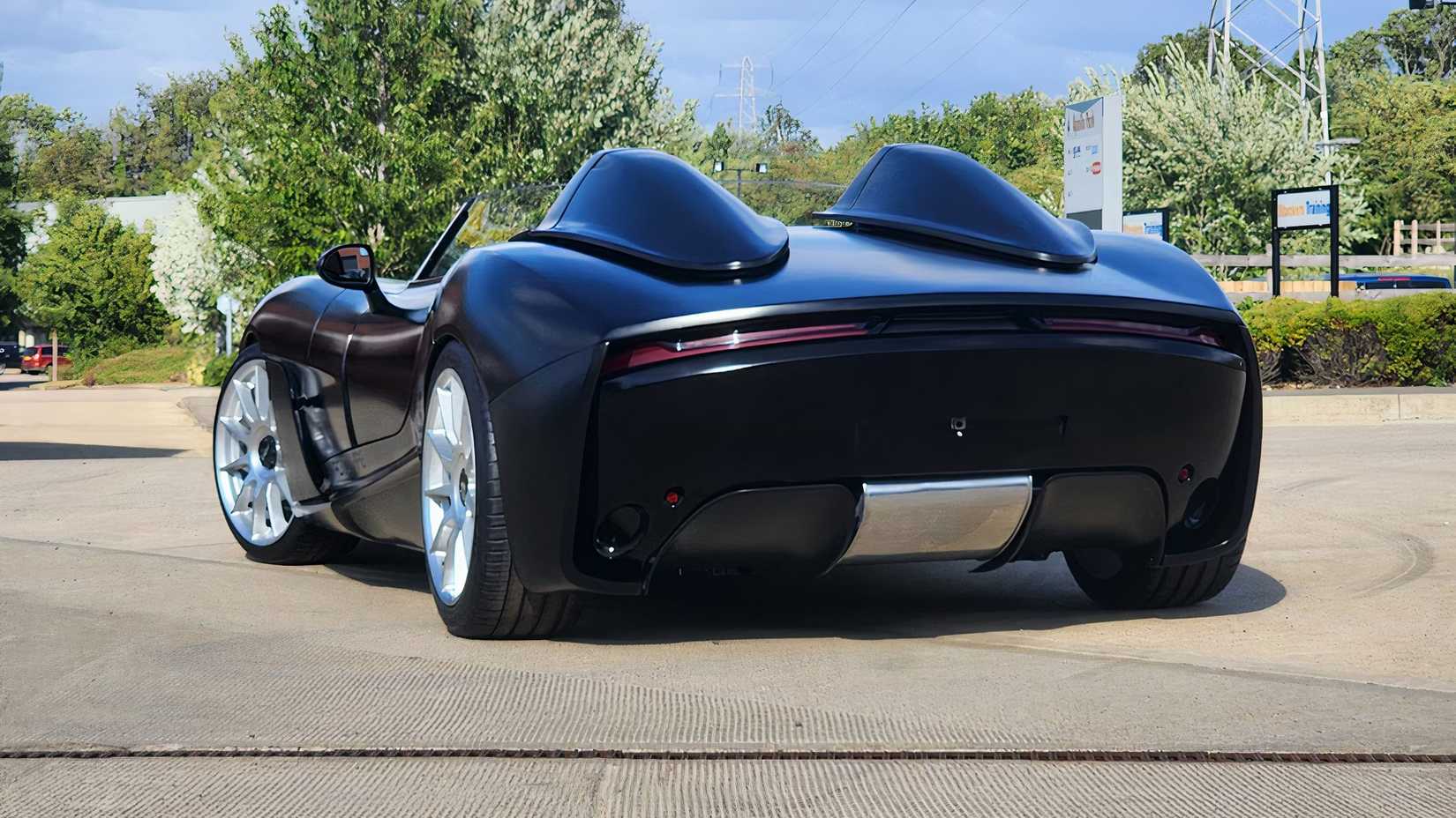 Lightweight Speedster Set to Shake Up Performance Car Market
