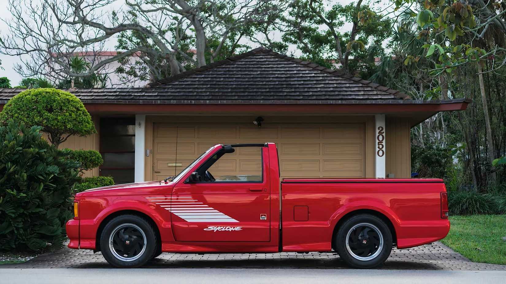 GMC Syclone: The Controversial Muscle Truck That Beat Ferrari