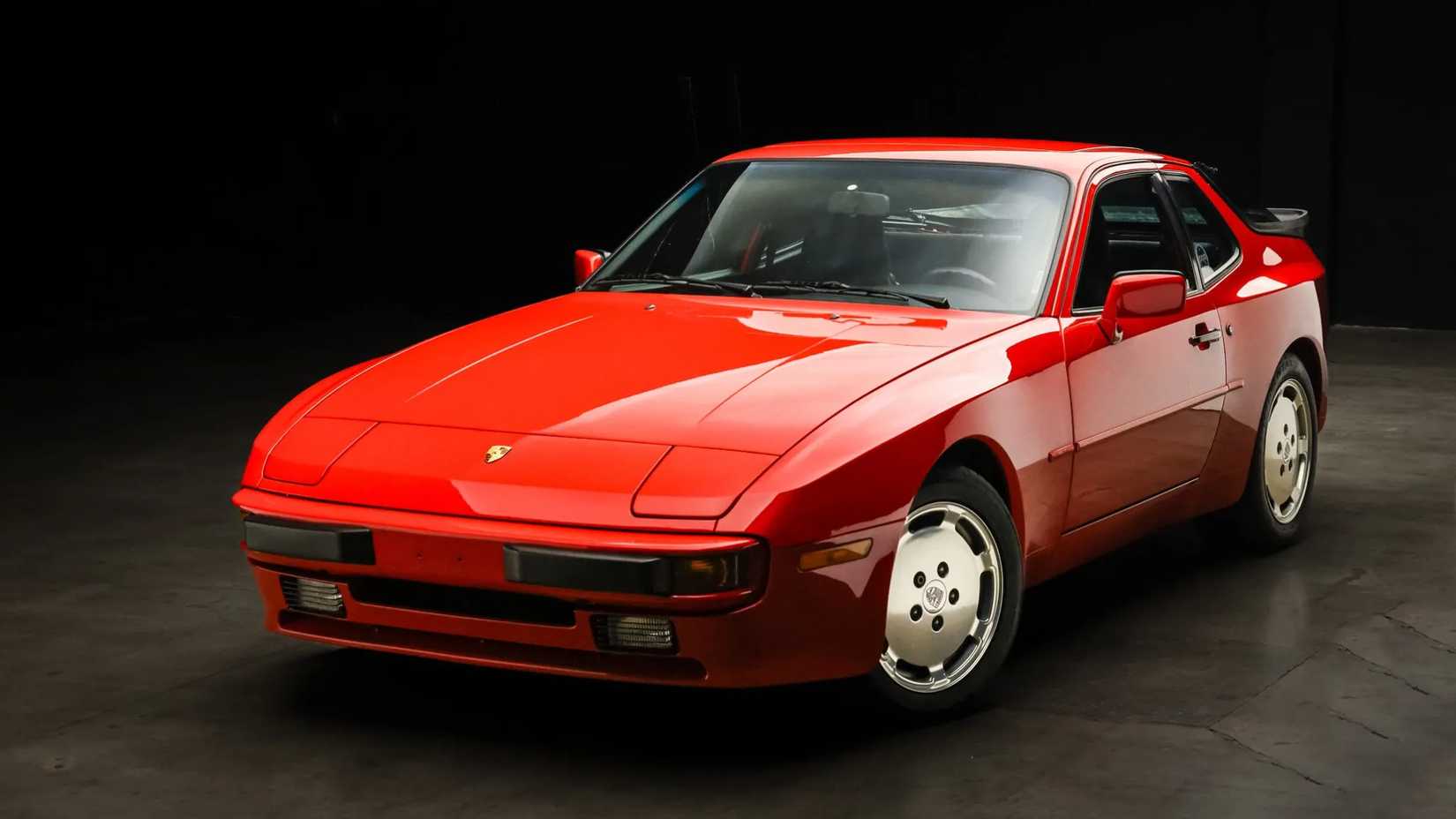 10 Classic RWD Sports Cars That Are Actually Worth Every Penny In 2025