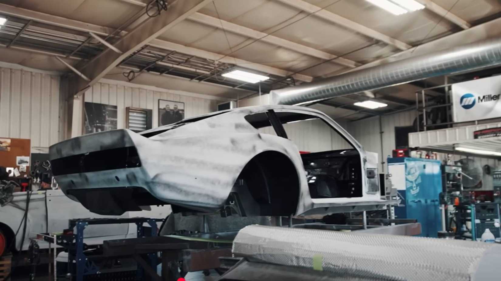 Watch Ringbrothers Build An Insane 800-Horsepower Aston Martin DBS For ...