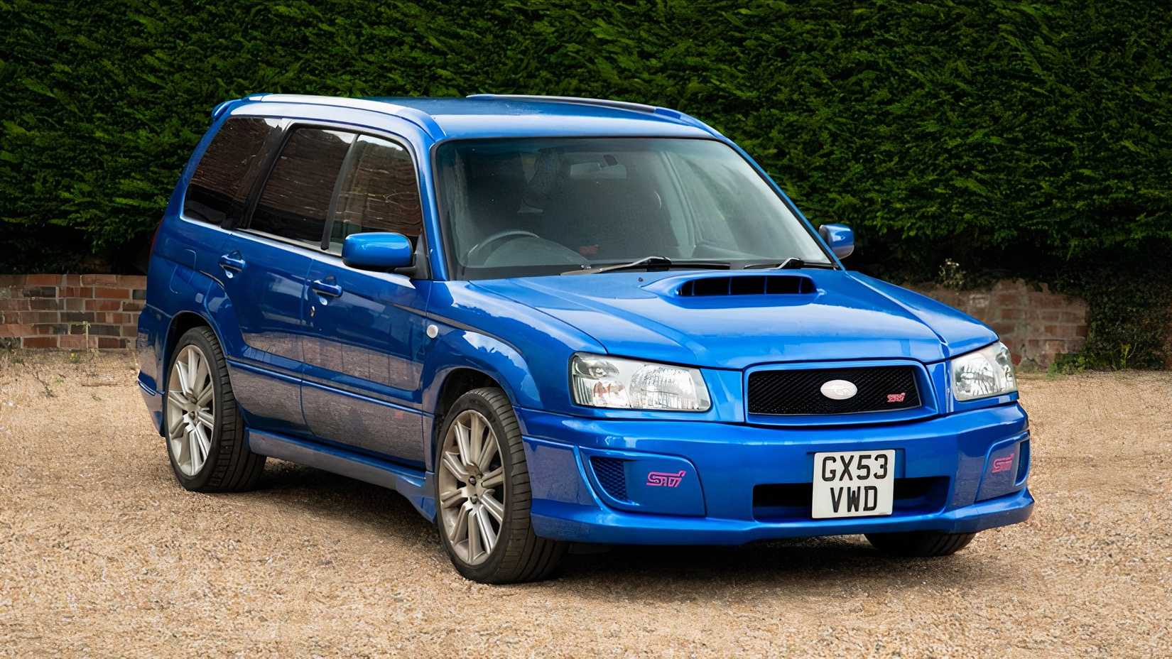 10 Forgotten Performance SUVs Faster Than A '90s Ferrari