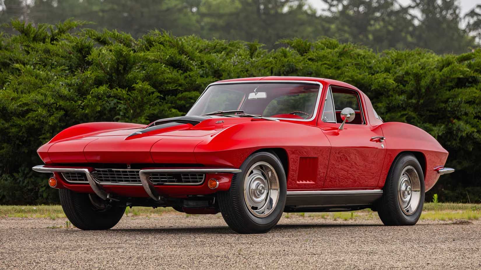 10 Muscle Cars With Underrated Factory Horsepower Ratings