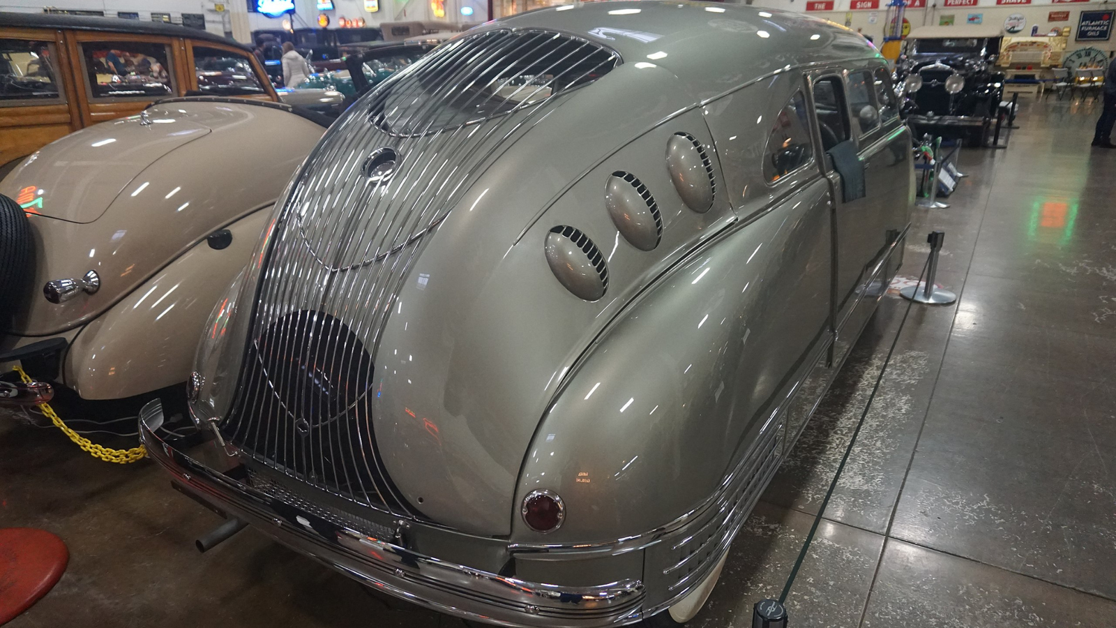 The Stout Scarab Is The World's First Minivan With A Rear-Mounted V8