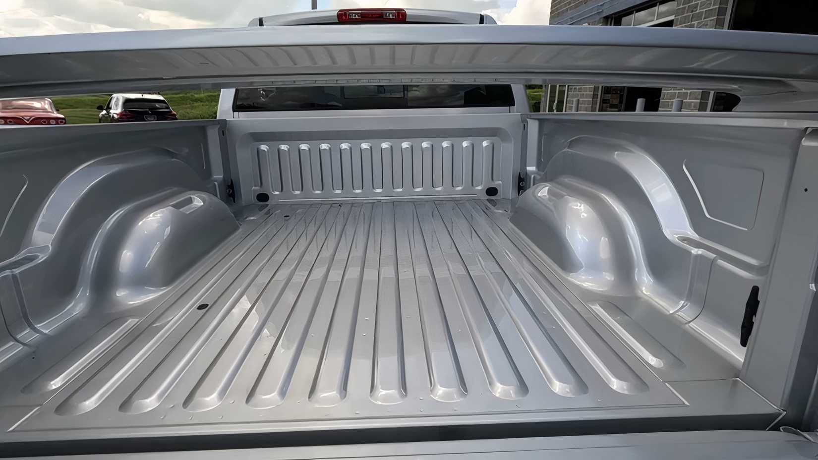 It’s A Ram, It’s A Viper, No It’s An SRT-10 That Someone Forgot To Drive