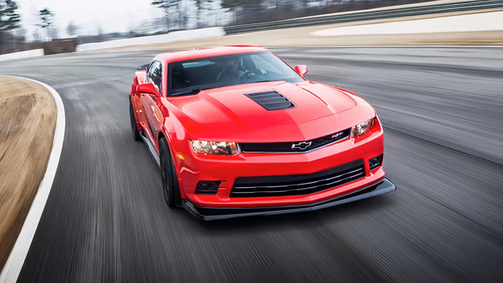 2015 Chevrolet Camaro Z/28: America’s 500-HP V8 Muscle Car Bargain