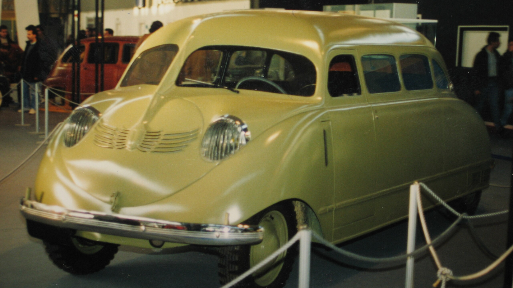The Stout Scarab Is The World's First Minivan With A Rear-Mounted V8