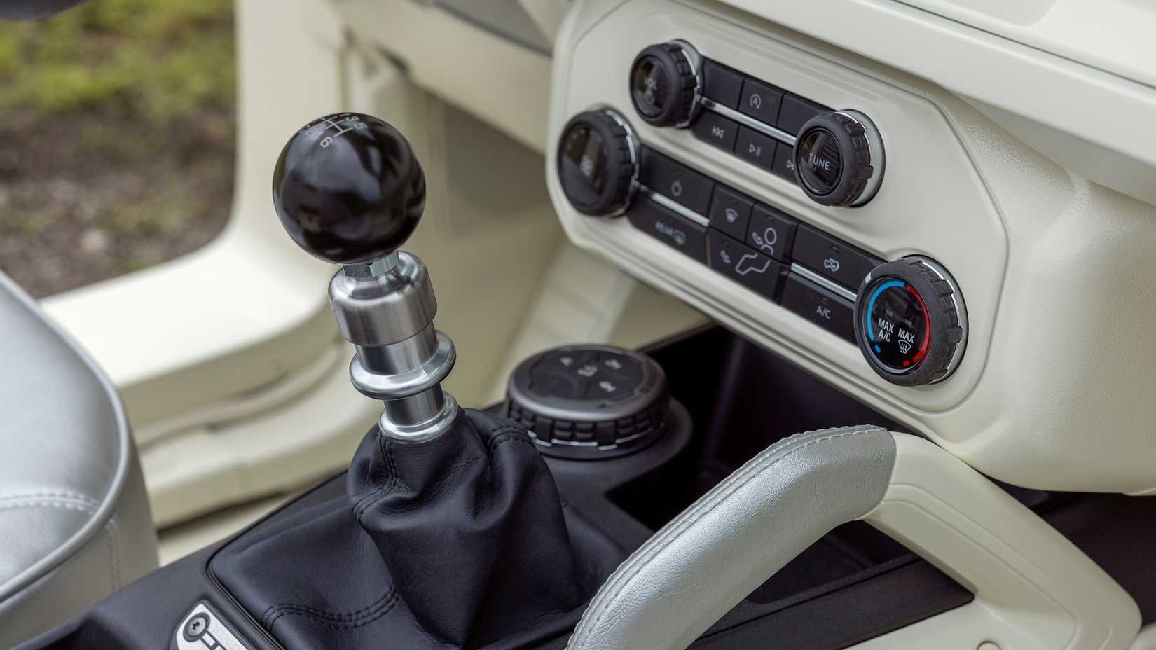 Ford Made The Coolest Bronco By Simply Taking Stuff Off