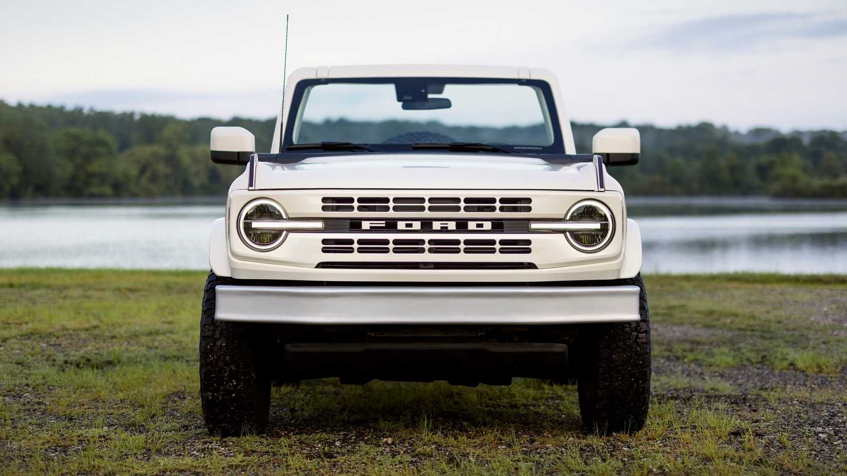 Ford Made The Coolest Bronco By Simply Taking Stuff Off