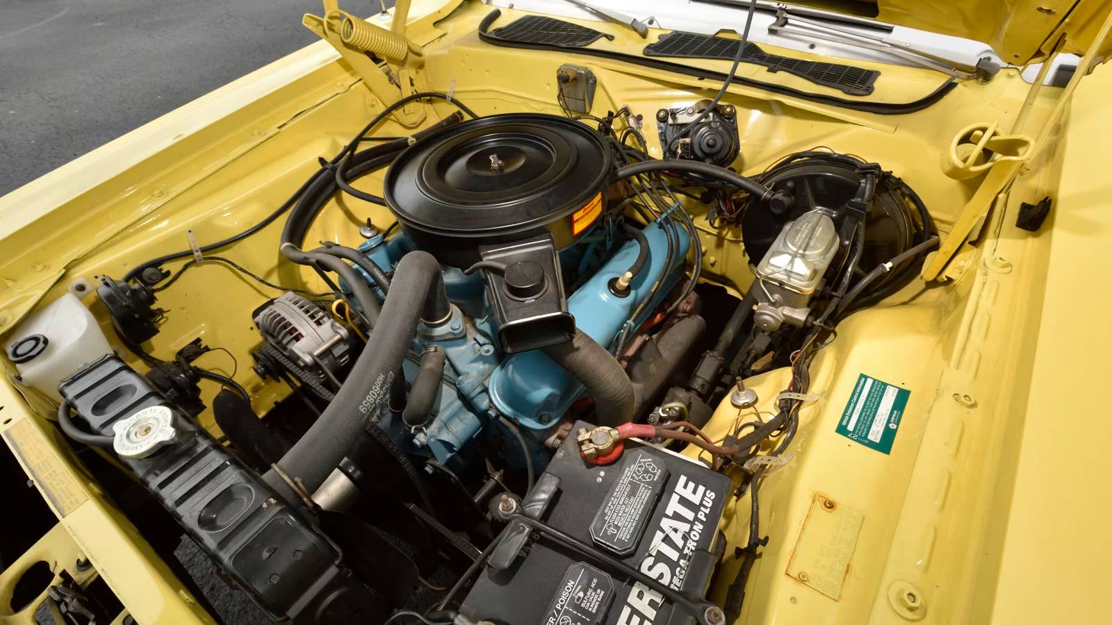 Mopar 318 V8: The Indestructible Engine Every Gearhead Should Know