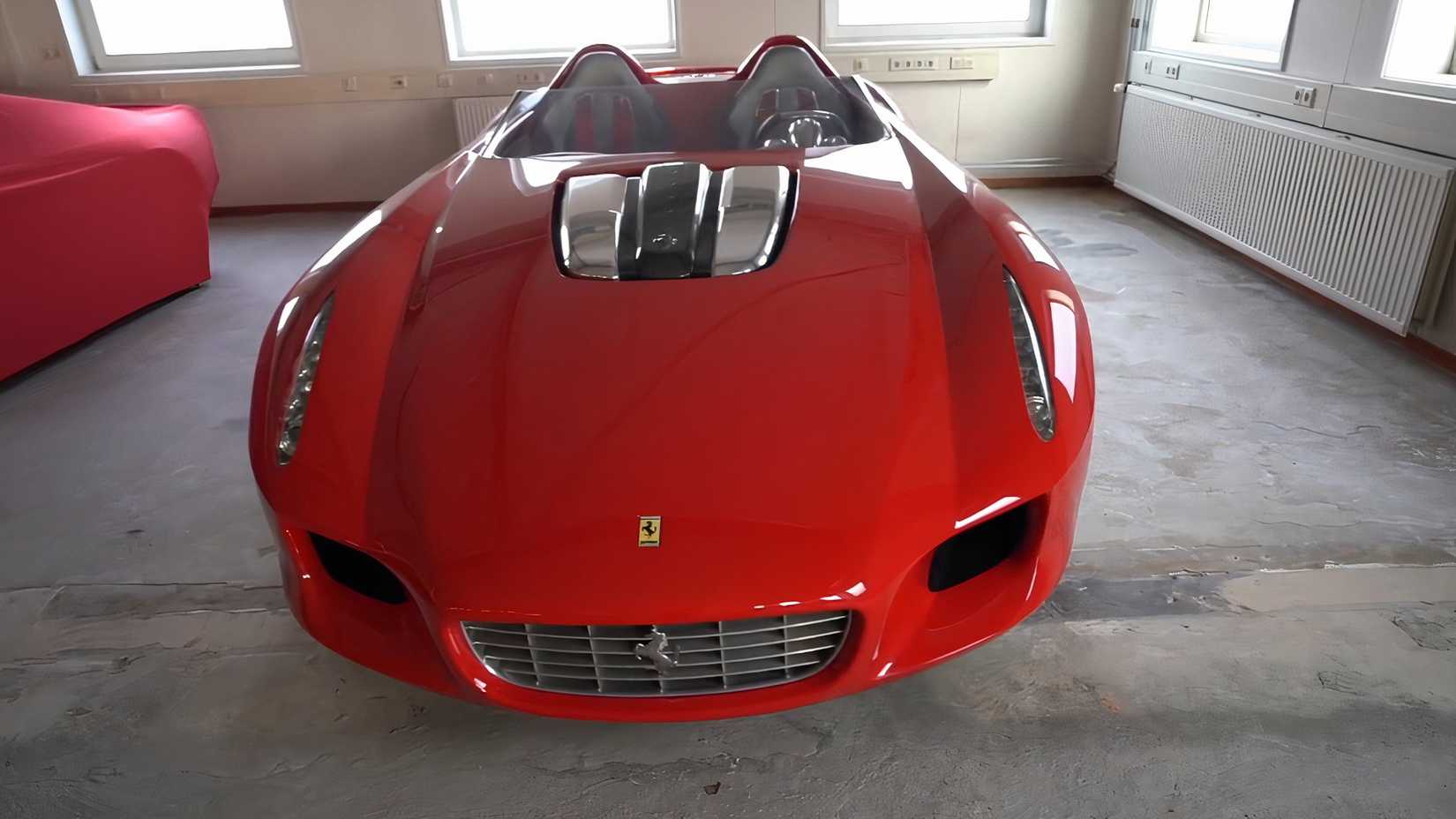 A Look Back At The 2000 Ferrari Rossa Concept
