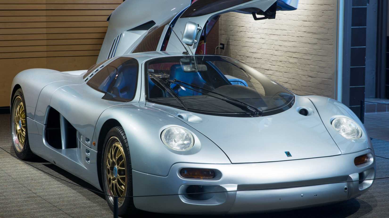 10 Insane V12-Powered Supercars You Probably Forgot Existed