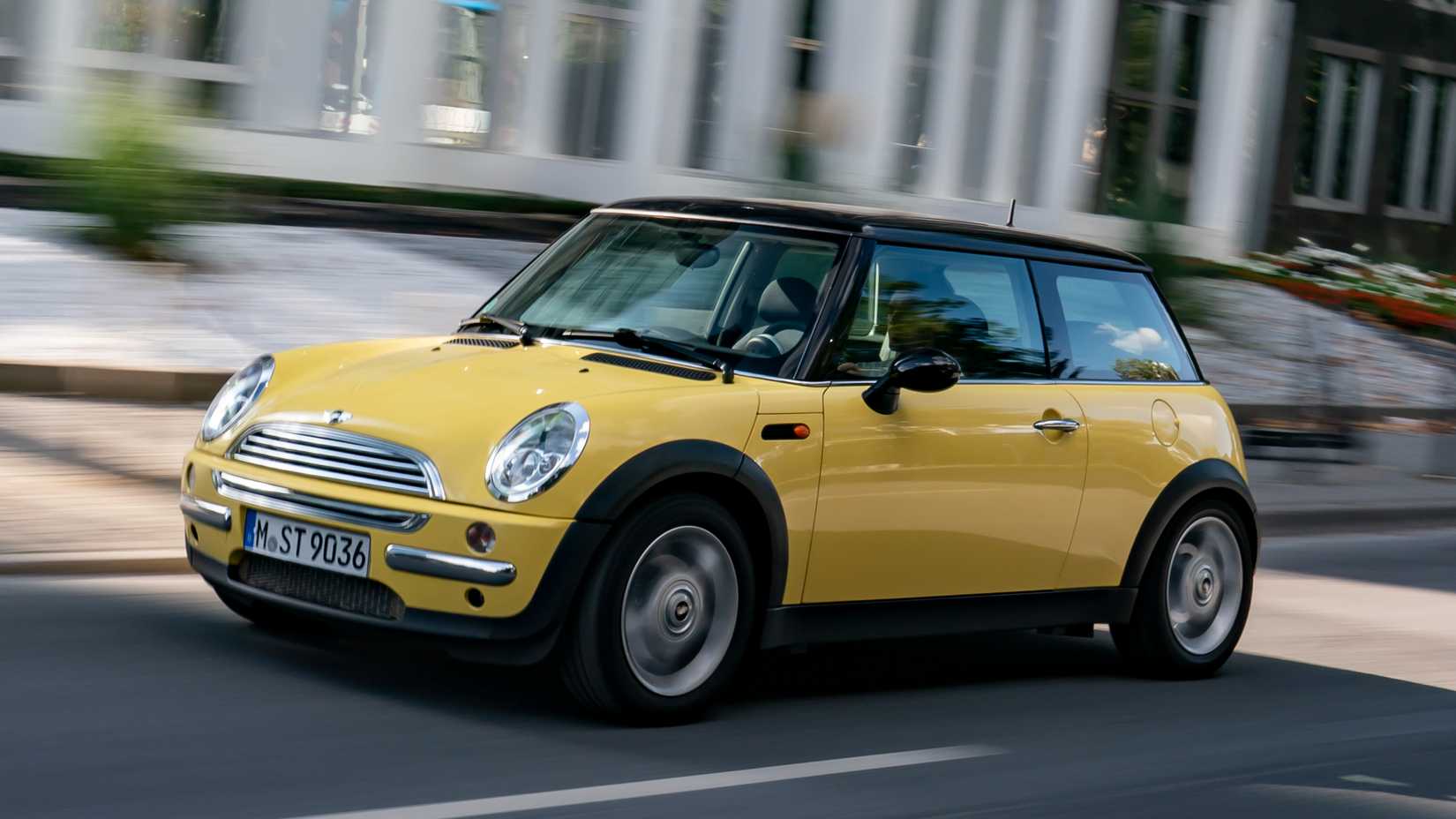 10 Unforgettable Car Designs That Defined The 2000s