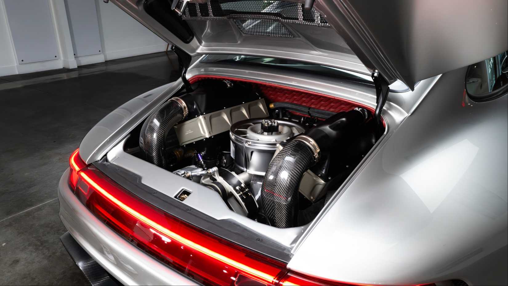 Gunther Werks Unveils 1,000-HP F-26 Slantnose At The Quail 2025