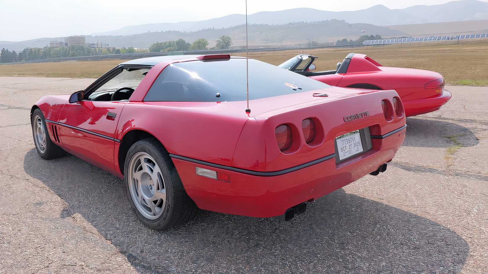 Dodge Viper Vs C4 Corvette ZR1: 1990s American Supercar Drag Race Showdown