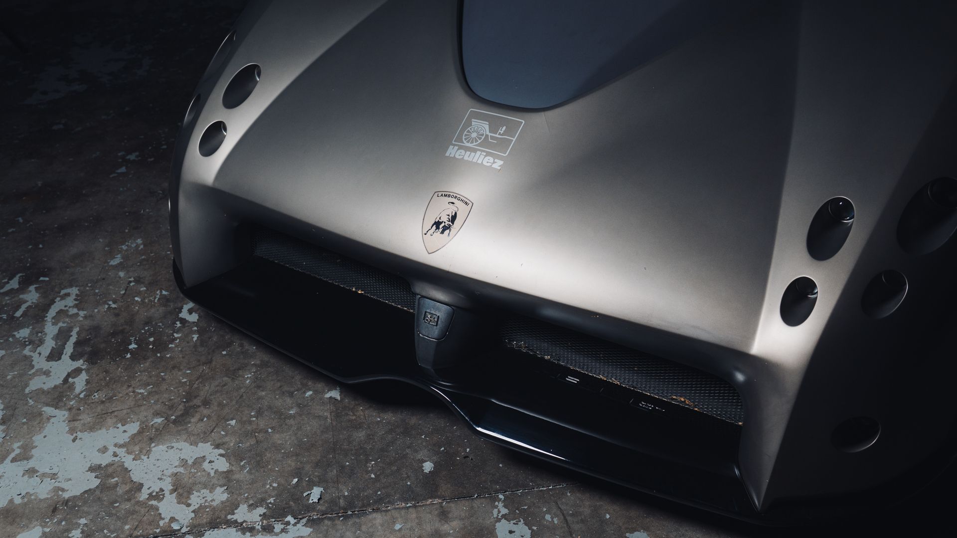 The Falcon 8x8: The World's Largest Firetruck