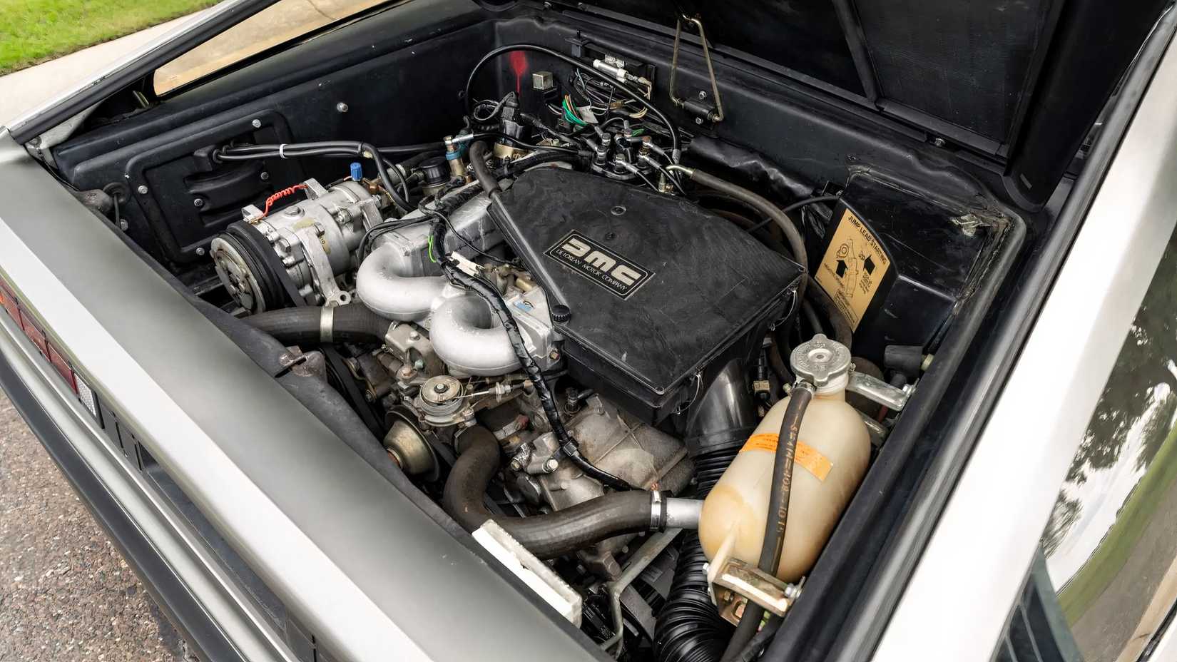 DeLorean DMC-12: The Stainless Bodied Supercar That Flew Too Close To ...