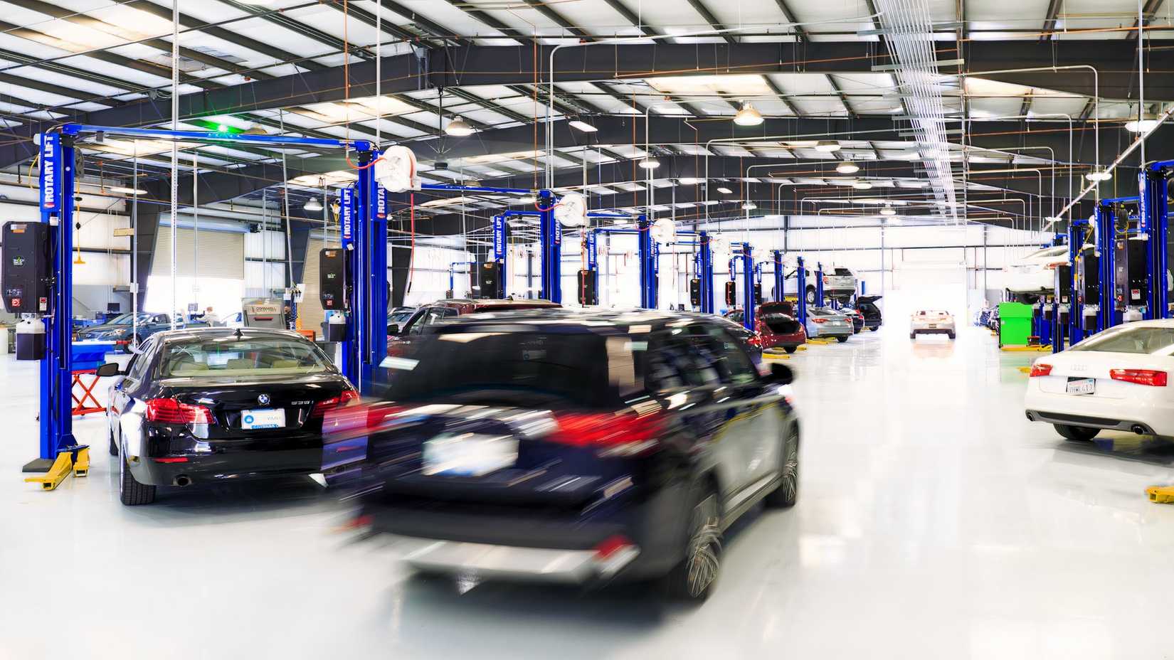 Online Car Seller Is Expanding With Dodge And Jeep Dealerships