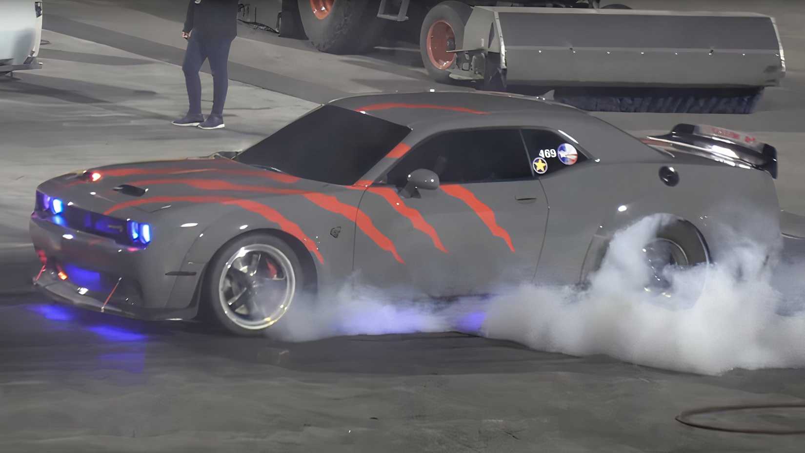 Watch Corvette C8 Duke It Out With Dodge Challenger SRT Hellcat, Demon