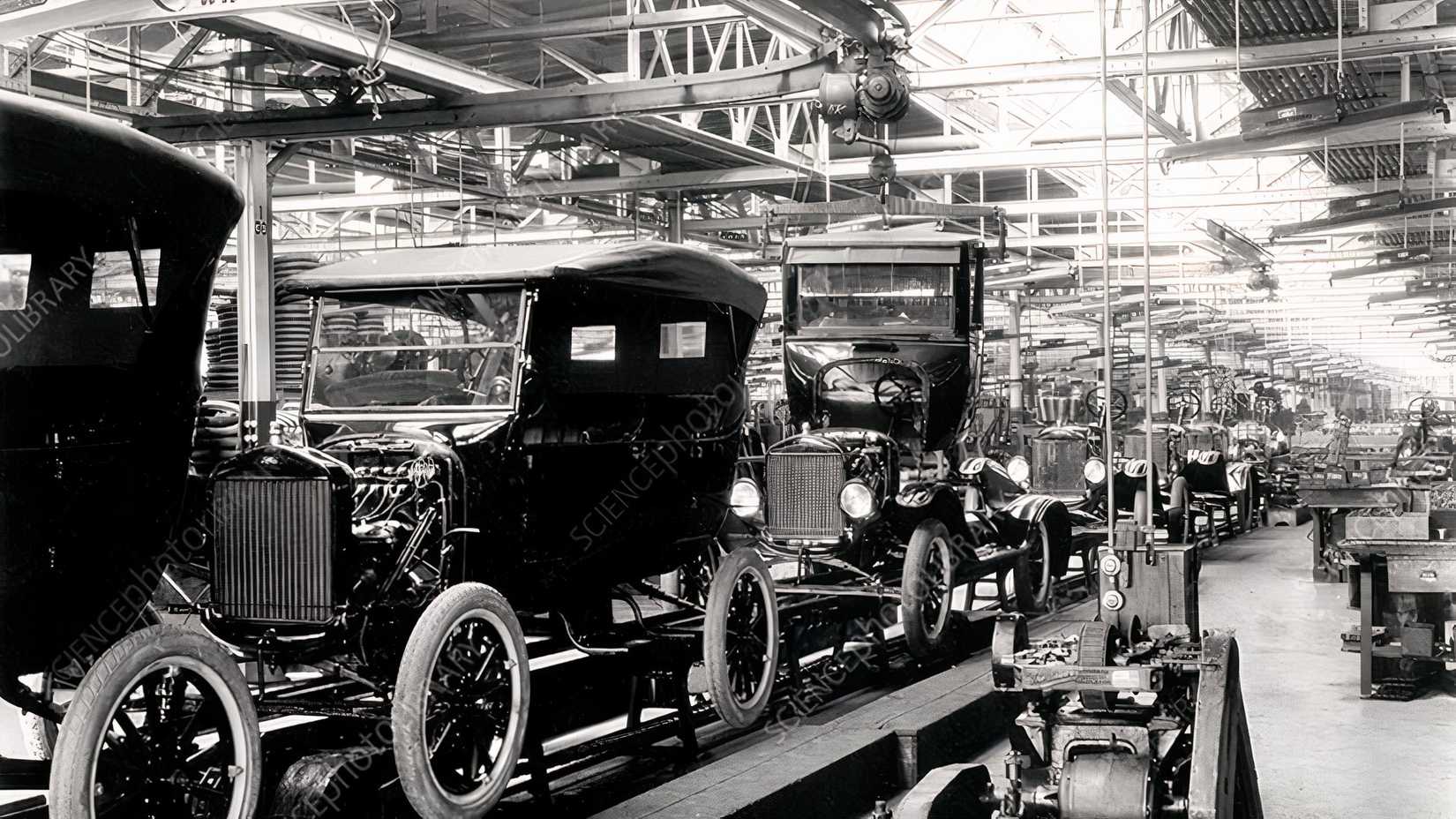 5 Legendary Cars That Sparked Completely New Market Trends