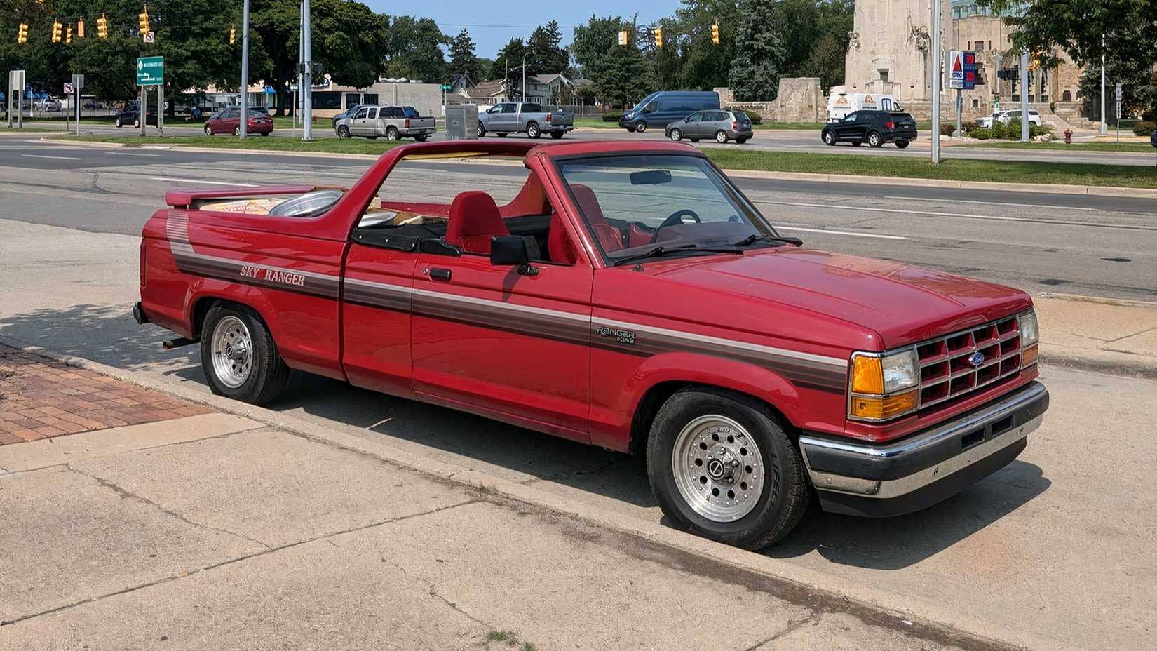Ford Built Only 17 XLT Skyranger Pickups With Manual Transmissions
