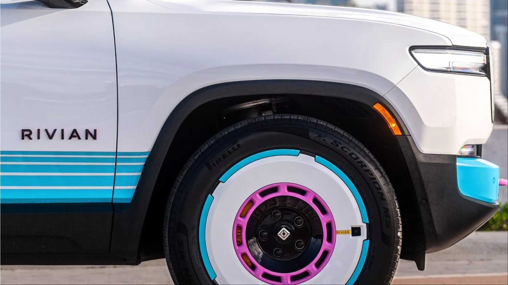 One-Off Rivian R1S Celebrates Miami With 850 HP And 90s Vibes