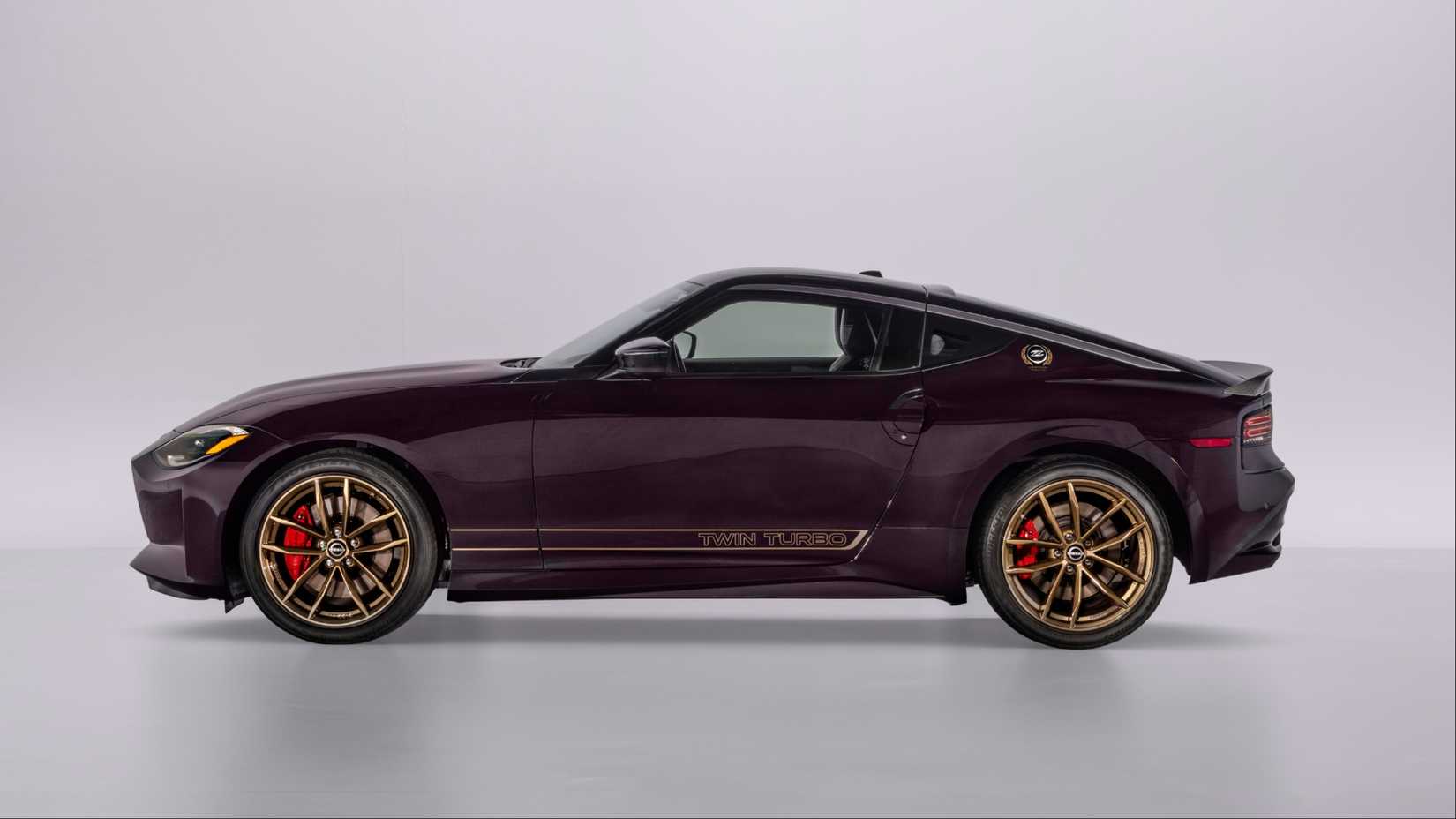 2026 Nissan Z Heritage Edition Debuts, Nismo Still Lacks Manual