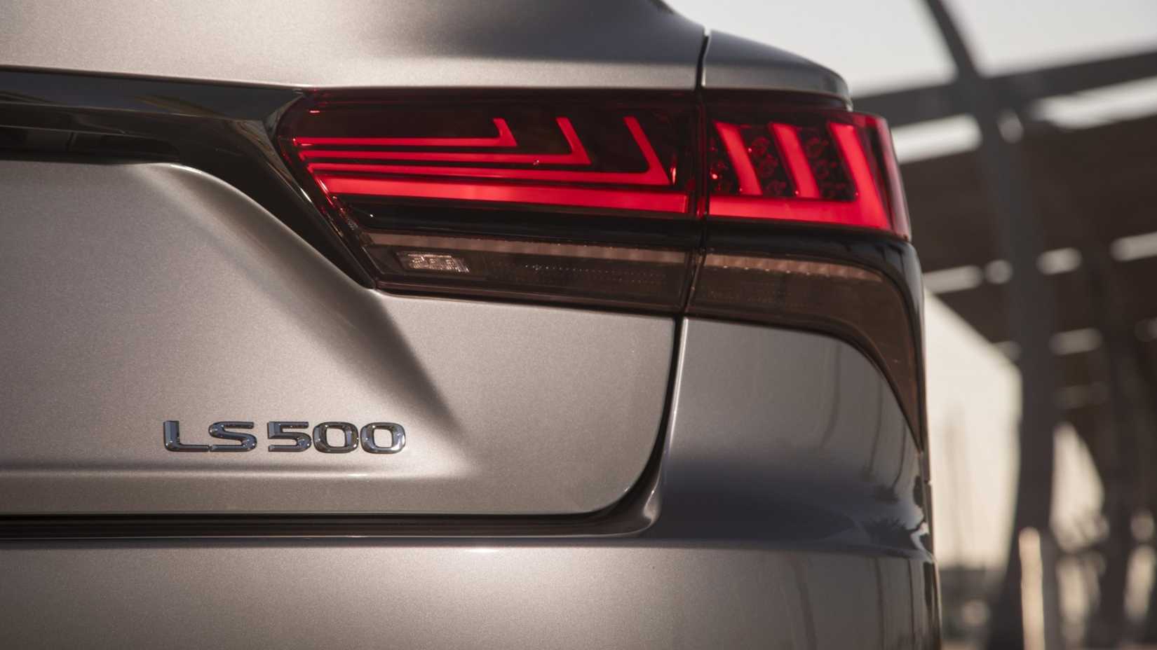 The Lexus LS Is Dead, But It’s Going Out With 416 HP And A $99K Goodbye